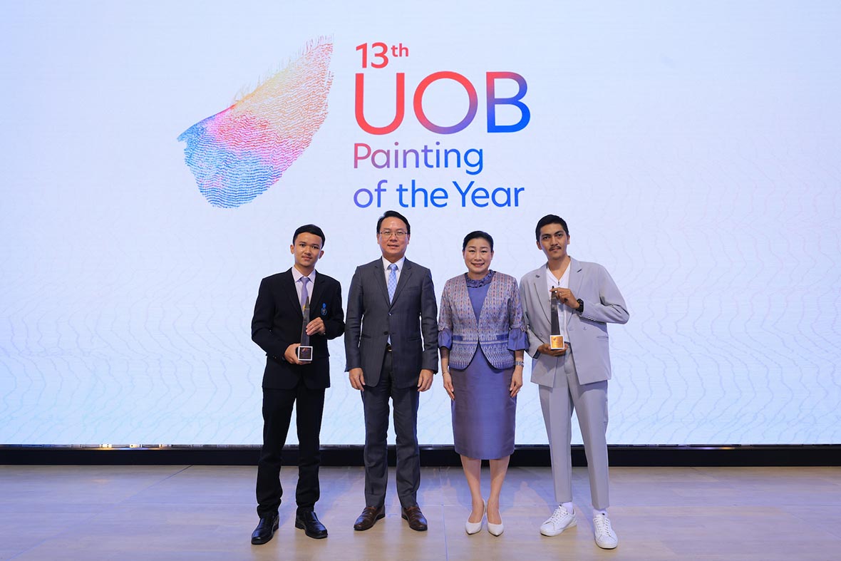 Artwork that depicts human struggles in the chaotic world takes the top ...